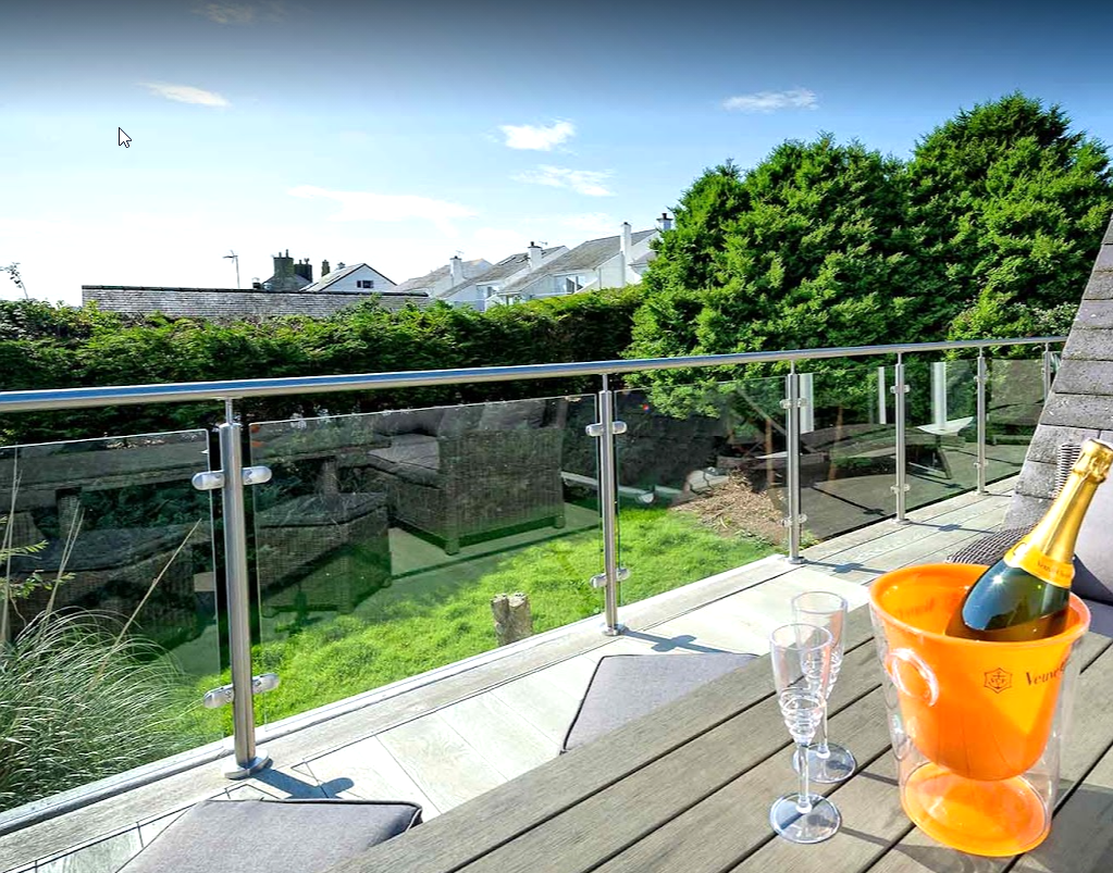 Glass Railings - T AND G
