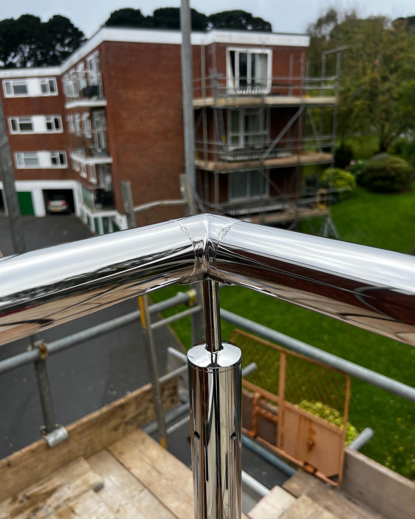 Glass Railings - T AND G